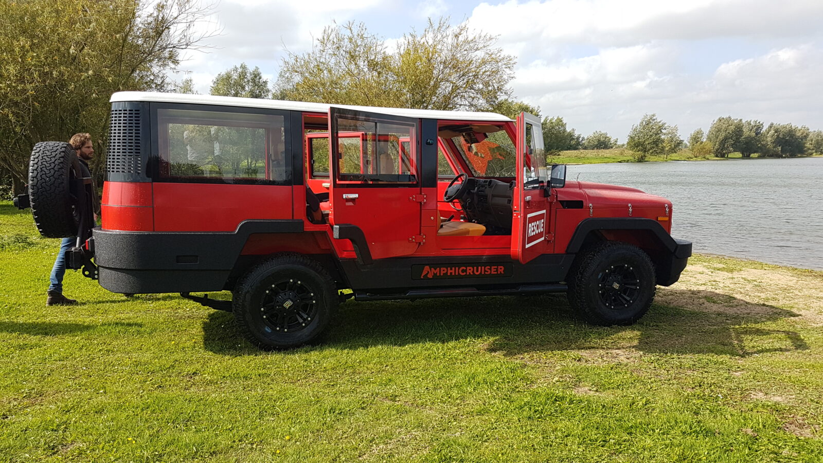 Amphicruiser - Acquaearth